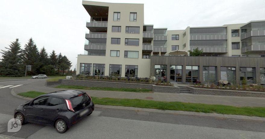 Mathús Garðabæjar - Já.is